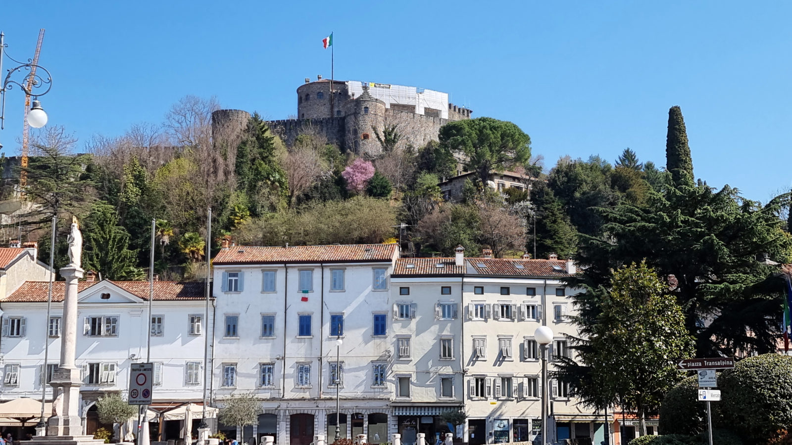 Sehenswürdigkeiten in Goricia und Nova Gorica - Burgdame